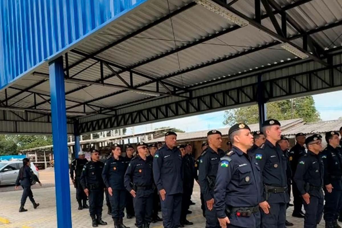 Deputado Pedro Fernandes celebra inauguração da garagem coberta do 7º ...