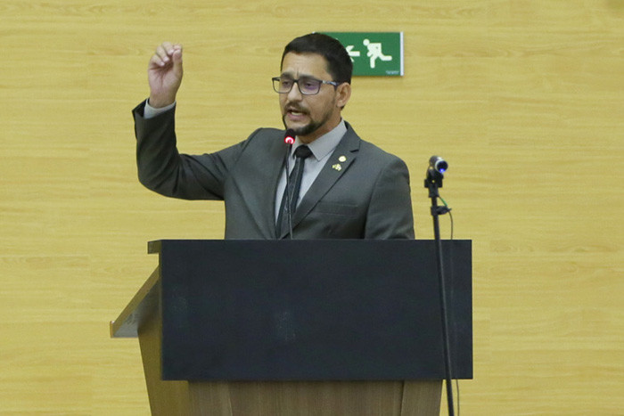 Anderson Pereira convoca secretários para explicações sobre acordo de ...